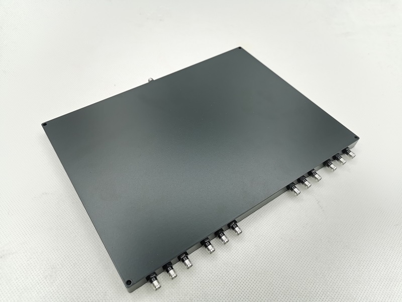 0.3-3GHz 12 Way Microstrip Power Divider